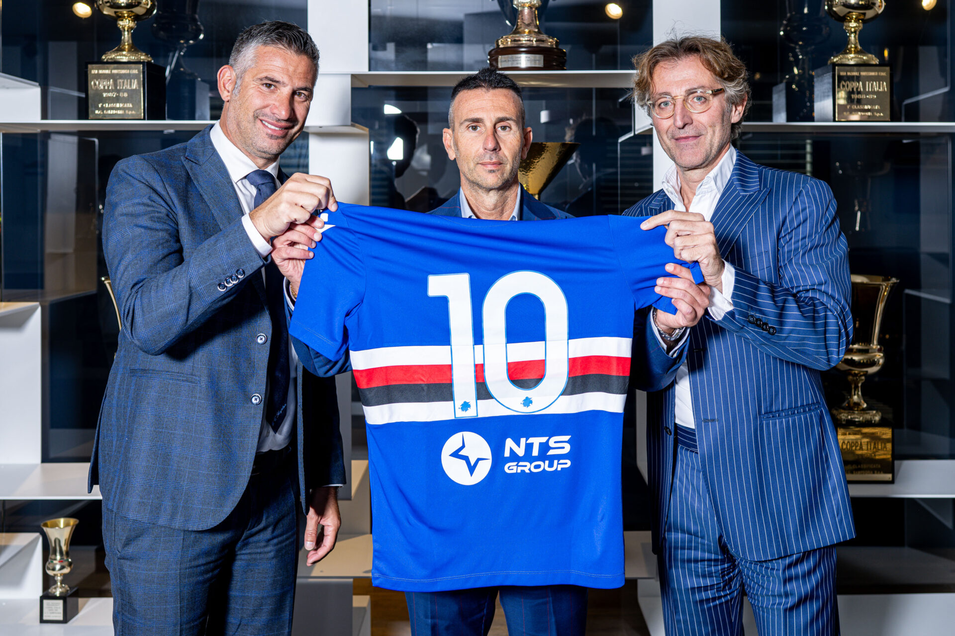 NTS Group back jersey sponsor dell'Academy U.C. Sampdoria - U.C. Sampdoria